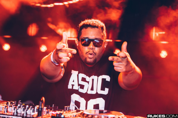 Carnage Says RARE Is "Too Urban" To Be Booked In Chicago And Announces ...